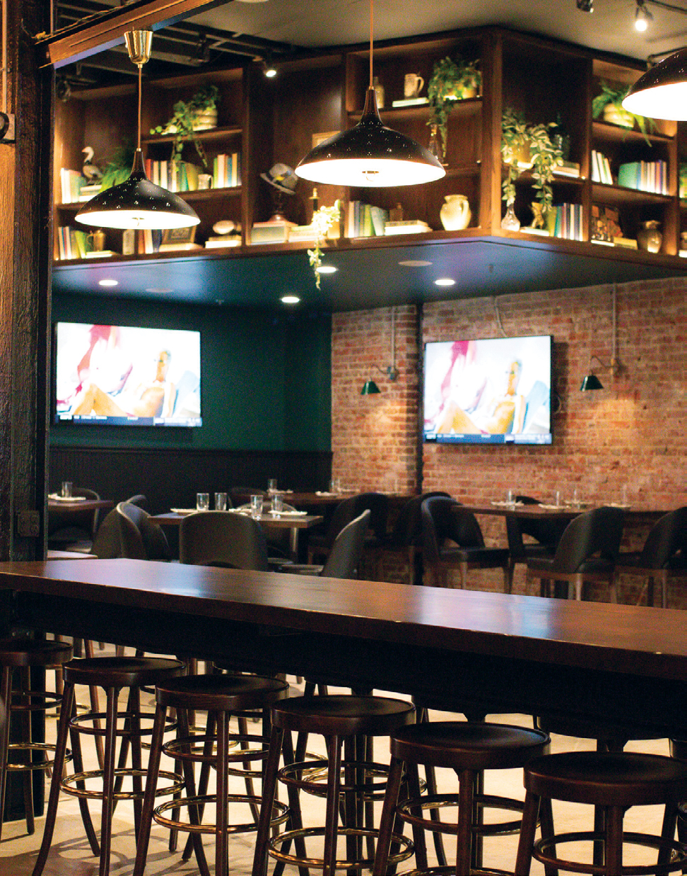 Roost Pub & Kitchen Adds Casual Appeal to Wilmington
